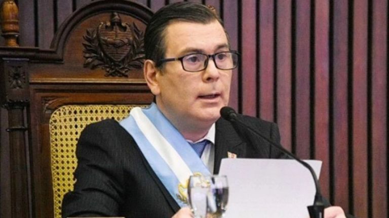Hoy da su mensaje anual el gobernador Gerardo Zamora en la Legislatura ...